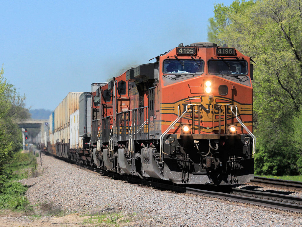 BNSF 4195